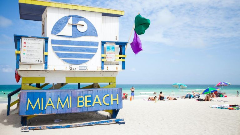 Miami: Pantai Tropis, Budaya Latin, dan Malam yang Penuh Warna